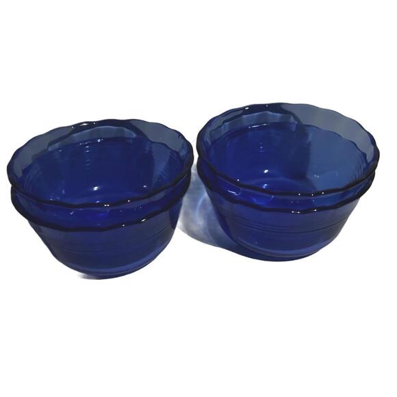 Pyrex | Dining | Vintage Cobalt Blue Glass Pyrex Scalloped Custard Cups ...